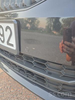Melns Skoda Octavia 2014 Daugavpils, ar dzinēja tilpumu 2.00 L un nobraukumu 290 tūkst. km par 6900 €, foto 30 vietnē AUTOMOTO.COM.LV