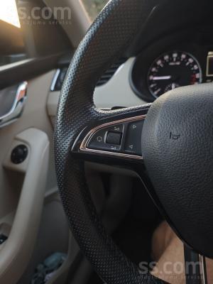 Melns Skoda Octavia 2014 Daugavpils, ar dzinēja tilpumu 2.00 L un nobraukumu 290 tūkst. km par 6900 €, foto 33 vietnē AUTOMOTO.COM.LV
