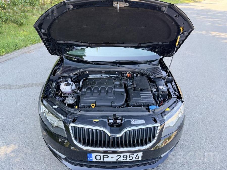 Melns Skoda Octavia 2014 Rīga, ar dzinēja tilpumu 1.60 L un nobraukumu 294 tūkst. km par 6650 €, foto 13 vietnē AUTOMOTO.COM.LV