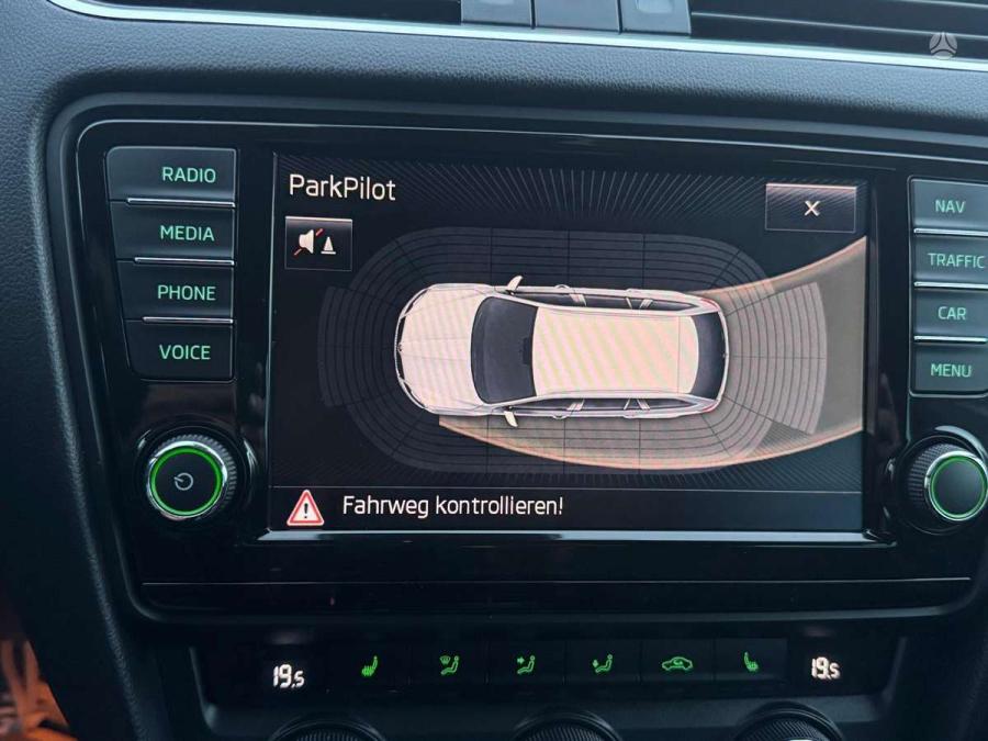 Melns Skoda Octavia 2014 Utena, ar dzinēja tilpumu 1.97 L un nobraukumu 237 tūkst. km par 7150 €, foto 13 vietnē AUTOMOTO.COM.LV