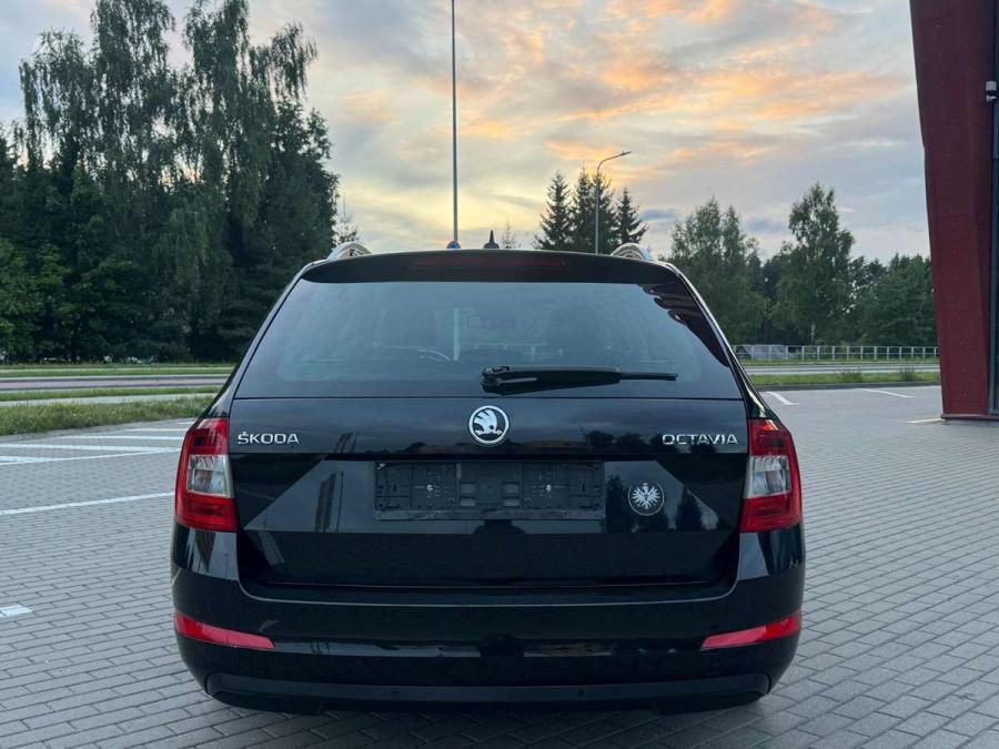 Melns Skoda Octavia 2014 Utena, ar dzinēja tilpumu 1.97 L un nobraukumu 237 tūkst. km par 7150 €, foto 21 vietnē AUTOMOTO.COM.LV