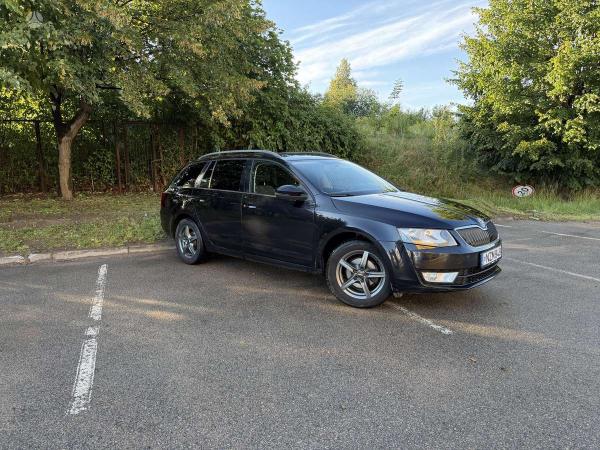 Melns Skoda Octavia 2014 Kauņa, ar dzinēja tilpumu 1.60 L un nobraukumu 207 tūkst. km par 4450 €, foto 5 vietnē AUTOMOTO.COM.LV