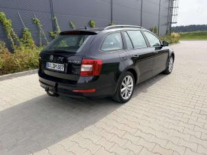 Black Skoda Octavia 2014 in Vilnius, with an engine capacity of 1.97 L and mileage of 301 thousand km for 6900 €, photo 5 on AUTOMOTO.COM.LV