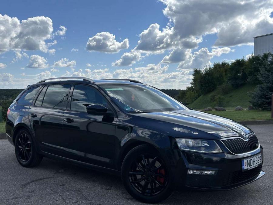 Black Skoda Octavia 2014 in Ukmerge, with an engine capacity of 1.97 L and mileage of 311 thousand km for 7000 €, photo 5 on AUTOMOTO.COM.LV