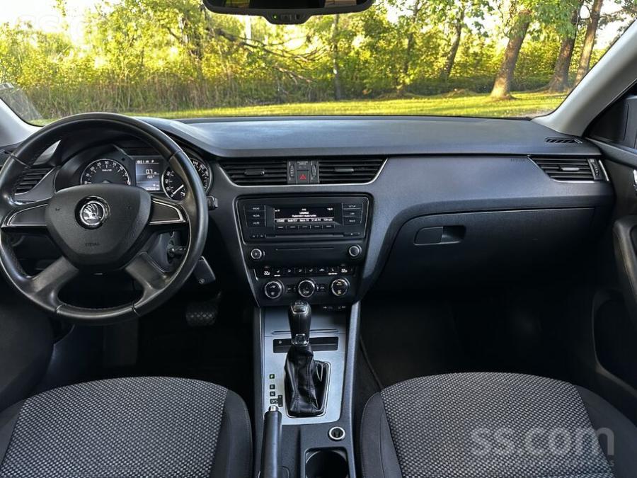 Melns Skoda Octavia 2014 Jūrmala, ar dzinēja tilpumu 1.60 L un nobraukumu 310 tūkst. km par 5890 €, foto 23 vietnē AUTOMOTO.COM.LV