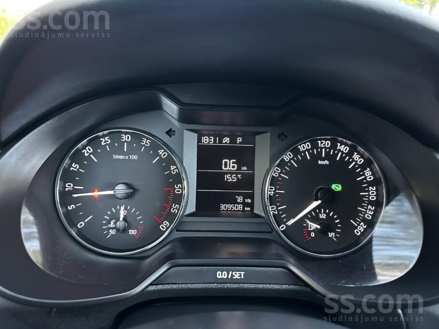 Melns Skoda Octavia 2014 Jūrmala, ar dzinēja tilpumu 1.60 L un nobraukumu 310 tūkst. km par 5890 €, foto 24 vietnē AUTOMOTO.COM.LV