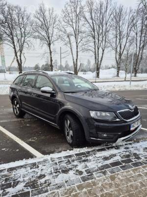Melns Skoda Octavia 2015 Rīga, ar dzinēja tilpumu 2.00 L un nobraukumu 265 tūkst. km par 9400 €, foto 3 vietnē AUTOMOTO.COM.LV