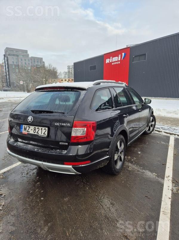 Black Skoda Octavia 2015 in Riga, with an engine capacity of 2.00 L and mileage of 265 thousand km for 9400 €, photo 4 on AUTOMOTO.COM.LV