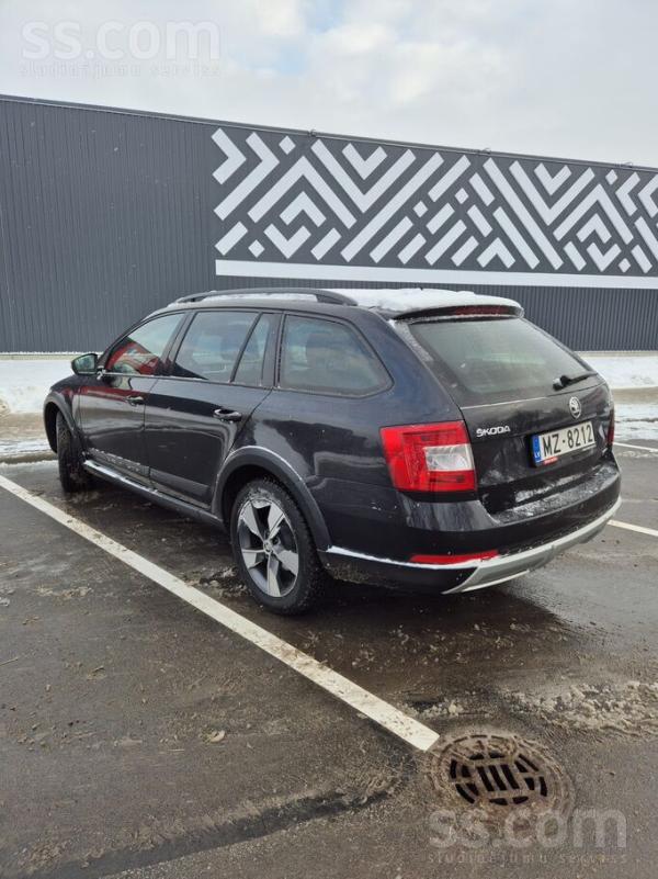 Black Skoda Octavia 2015 in Riga, with an engine capacity of 2.00 L and mileage of 265 thousand km for 9400 €, photo 5 on AUTOMOTO.COM.LV