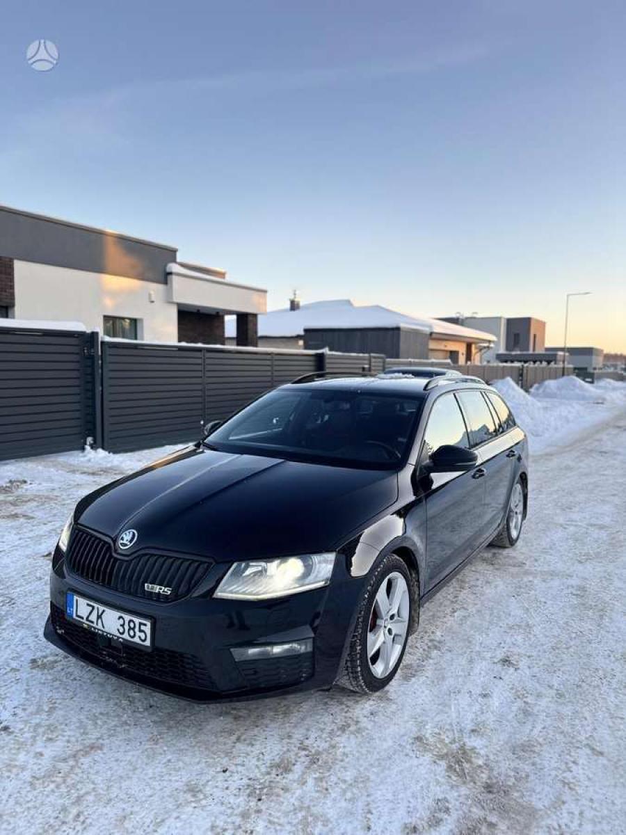 Black Skoda Octavia 2015 in Vilnius, with an engine capacity of 1.98 L and mileage of 290 thousand km for 8900 €, photo 2 on AUTOMOTO.COM.LV