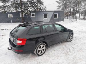 Black Skoda Octavia 2015 in Vilnius, with an engine capacity of 1.97 L and mileage of 403 thousand km for 5999 €, photo 2 on AUTOMOTO.COM.LV