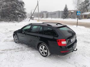 Black Skoda Octavia 2015 in Vilnius, with an engine capacity of 1.97 L and mileage of 403 thousand km for 5999 €, photo 3 on AUTOMOTO.COM.LV