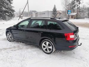 Black Skoda Octavia 2015 in Vilnius, with an engine capacity of 1.97 L and mileage of 403 thousand km for 5999 €, photo 6 on AUTOMOTO.COM.LV