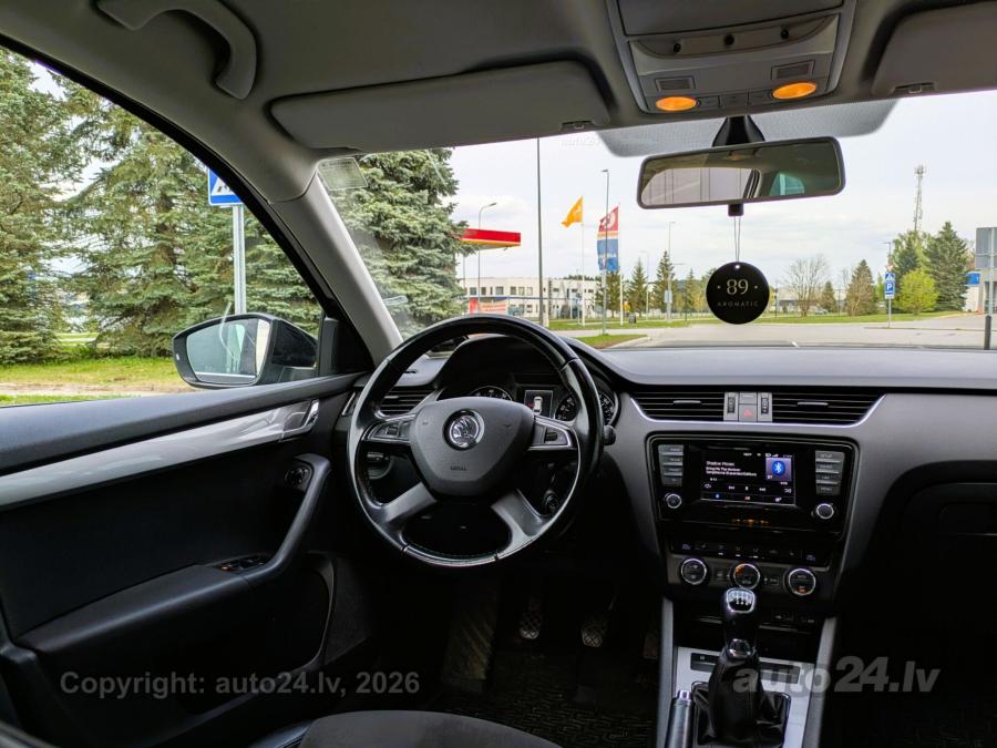 Black Skoda Octavia 2015 in Saue, with an engine capacity of 1.40 L and mileage of 197 thousand km for 6900 €, photo 6 on AUTOMOTO.COM.LV
