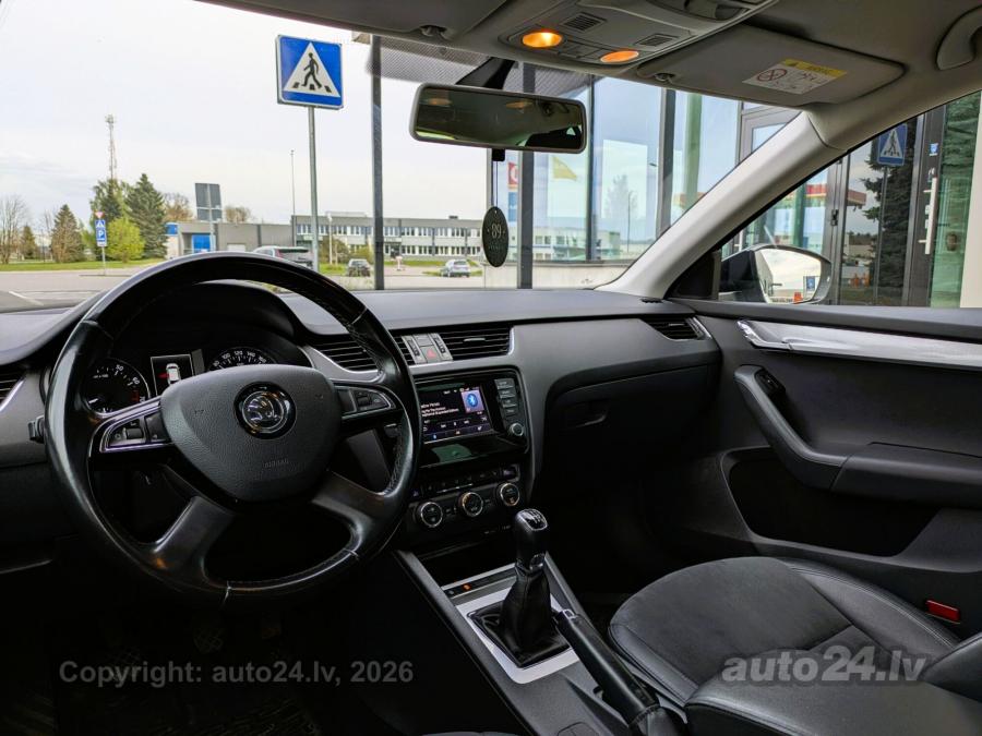 Black Skoda Octavia 2015 in Saue, with an engine capacity of 1.40 L and mileage of 197 thousand km for 6900 €, photo 7 on AUTOMOTO.COM.LV