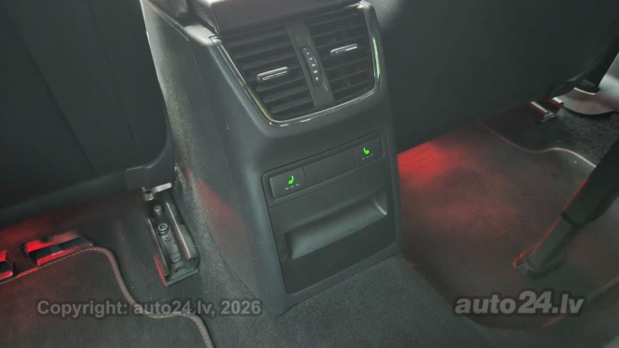 Black Skoda Octavia 2015 in Tallinn, with an engine capacity of 2.00 L and mileage of 183 thousand km for 12200 €, photo 23 on AUTOMOTO.COM.LV