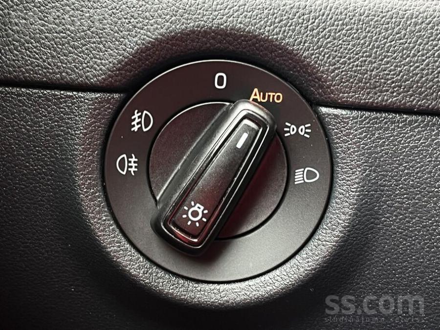 Black Skoda Octavia 2015 in Riga, with an engine capacity of 1.60 L and mileage of 0 thousand km for 7695 €, photo 15 on AUTOMOTO.COM.LV