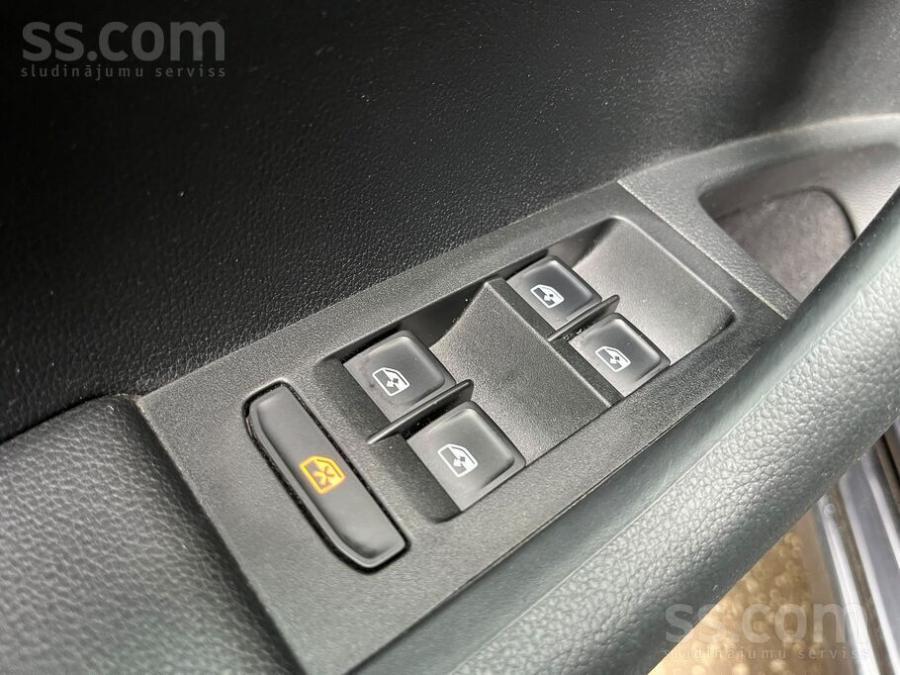 Black Skoda Octavia 2015 in Riga, with an engine capacity of 1.60 L and mileage of 0 thousand km for 7695 €, photo 17 on AUTOMOTO.COM.LV