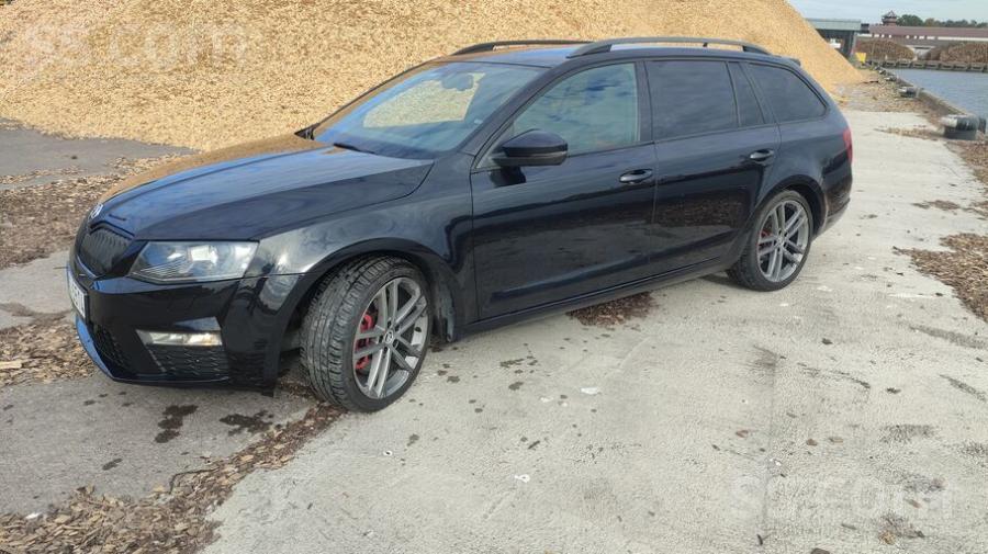 Black Skoda Octavia 2015 in Liepaja, with an engine capacity of 2.00 L and mileage of 227 thousand km for 8500 €, photo 8 on AUTOMOTO.COM.LV