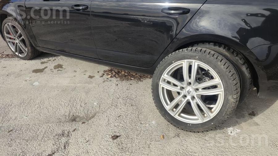 Black Skoda Octavia 2015 in Liepaja, with an engine capacity of 2.00 L and mileage of 227 thousand km for 8500 €, photo 14 on AUTOMOTO.COM.LV
