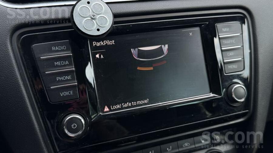 Black Skoda Octavia 2015 in Riga, with an engine capacity of 2.00 L and mileage of 0 thousand km for 4900 €, photo 16 on AUTOMOTO.COM.LV