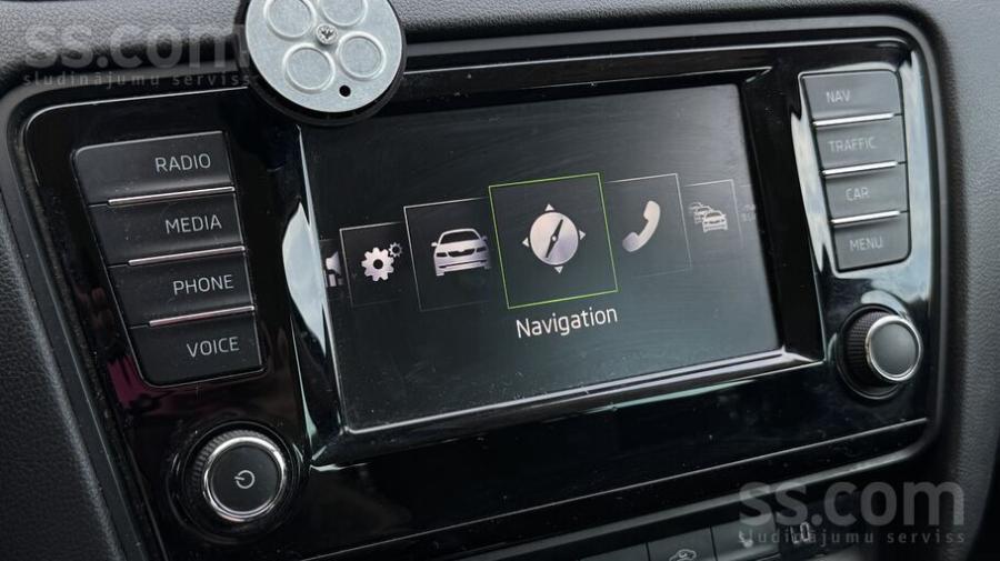 Black Skoda Octavia 2015 in Riga, with an engine capacity of 2.00 L and mileage of 0 thousand km for 4900 €, photo 17 on AUTOMOTO.COM.LV