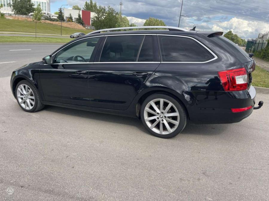 Melns Skoda Octavia 2015 Kauņa, ar dzinēja tilpumu 1.60 L un nobraukumu 229 tūkst. km par 6950 €, foto 16 vietnē AUTOMOTO.COM.LV