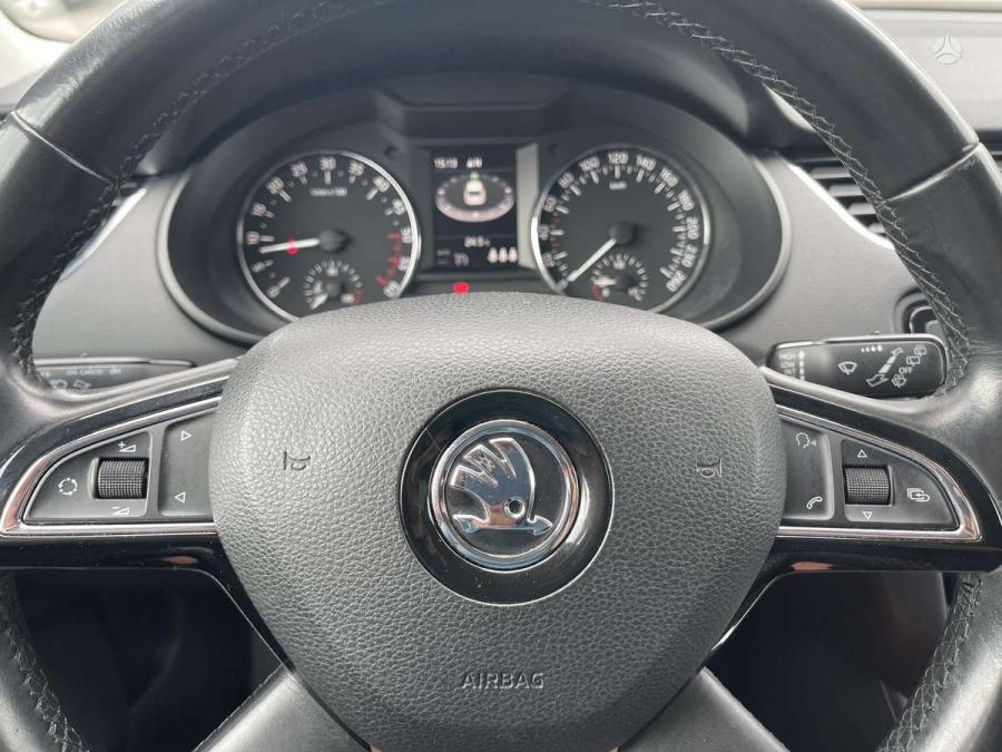 Melns Skoda Octavia 2015 Kauņa, ar dzinēja tilpumu 1.60 L un nobraukumu 229 tūkst. km par 6950 €, foto 20 vietnē AUTOMOTO.COM.LV