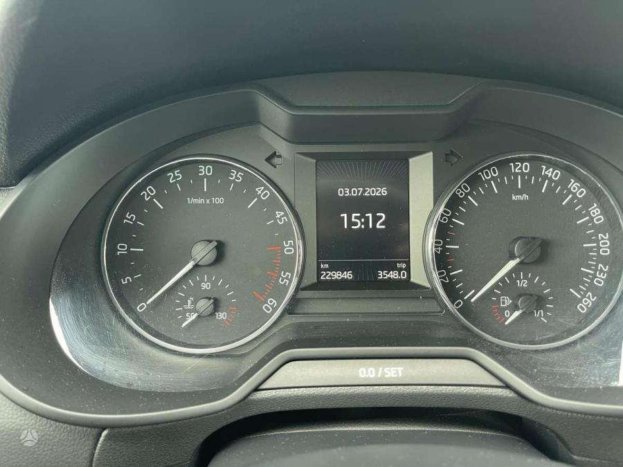 Melns Skoda Octavia 2015 Kauņa, ar dzinēja tilpumu 1.60 L un nobraukumu 229 tūkst. km par 6950 €, foto 21 vietnē AUTOMOTO.COM.LV