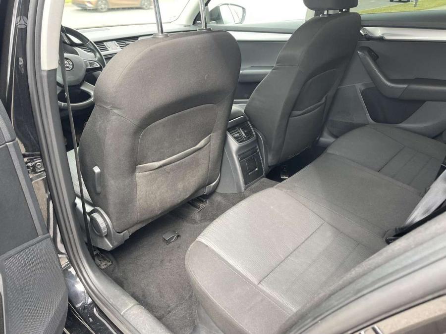 Melns Skoda Octavia 2015 Kauņa, ar dzinēja tilpumu 1.60 L un nobraukumu 229 tūkst. km par 6950 €, foto 30 vietnē AUTOMOTO.COM.LV