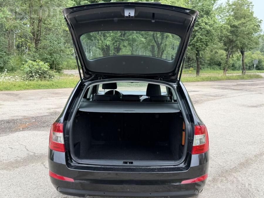 Melns Skoda Octavia 2015 Aizkraukle, ar dzinēja tilpumu 1.60 L un nobraukumu 252 tūkst. km par 4900 €, foto 24 vietnē AUTOMOTO.COM.LV