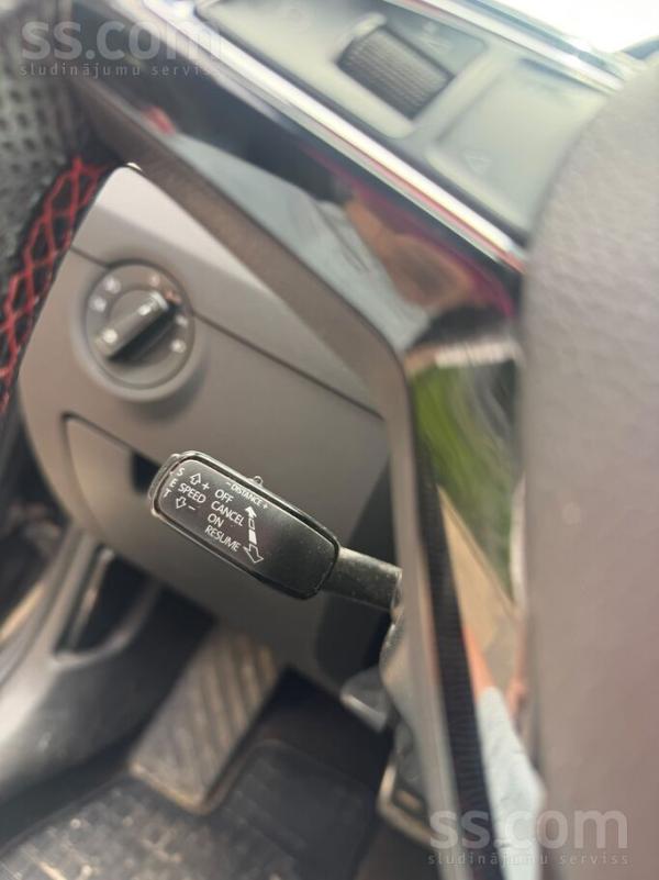 Melns Skoda Octavia 2015 Rīga, ar dzinēja tilpumu 2.00 L un nobraukumu 237 tūkst. km par 8500 €, foto 10 vietnē AUTOMOTO.COM.LV
