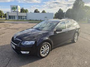 Black Skoda Octavia 2015 in Moletai, with an engine capacity of 1.60 L and mileage of 254 thousand km for 5900 €, photo  on AUTOMOTO.COM.LV