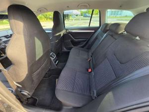 Black Skoda Octavia 2015 in Moletai, with an engine capacity of 1.60 L and mileage of 254 thousand km for 5900 €, photo 6 on AUTOMOTO.COM.LV