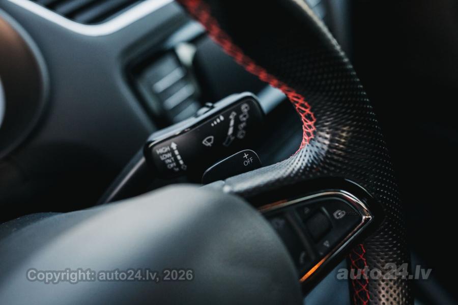 Черный Шкода Октавия 2015 в Таллин, объемом двигателя 2.00 л и пробегом 175 тыс. км за 12000 €, фото 17 на AUTOMOTO.COM.LV