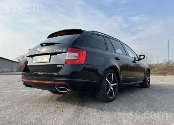 Melns Skoda Octavia 2015 Rīga, ar dzinēja tilpumu 2.00 L un nobraukumu 149 tūkst. km par 10900 €, foto 4 vietnē AUTOMOTO.COM.LV
