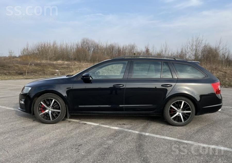 Black Skoda Octavia 2015 in Riga, with an engine capacity of 2.00 L and mileage of 149 thousand km for 10900 €, photo 8 on AUTOMOTO.COM.LV