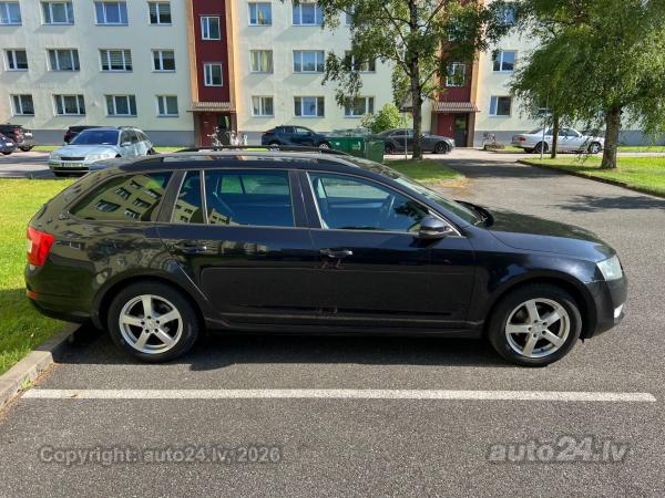 Melns Skoda Octavia 2015 Pērnava, ar dzinēja tilpumu 1.60 L un nobraukumu 315 tūkst. km par 6000 €, foto 4 vietnē AUTOMOTO.COM.LV