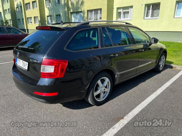 Melns Skoda Octavia 2015 Pērnava, ar dzinēja tilpumu 1.60 L un nobraukumu 315 tūkst. km par 6000 €, foto 5 vietnē AUTOMOTO.COM.LV