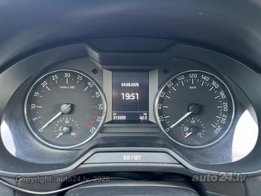 Черный Шкода Октавия 2015 в Пярну, объемом двигателя 1.60 л и пробегом 315 тыс. км за 6000 €, фото 20 на AUTOMOTO.COM.LV