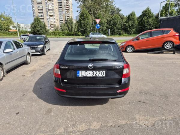 Черный Шкода Октавия 2015 в Рига, объемом двигателя 2.00 л и пробегом 220 тыс. км за 6990 €, фото 7 на AUTOMOTO.COM.LV