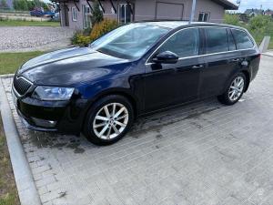 Black Skoda Octavia 2015 in Moletai, with an engine capacity of 1.80 L and mileage of 180 thousand km for 6950 €, photo 4 on AUTOMOTO.COM.LV