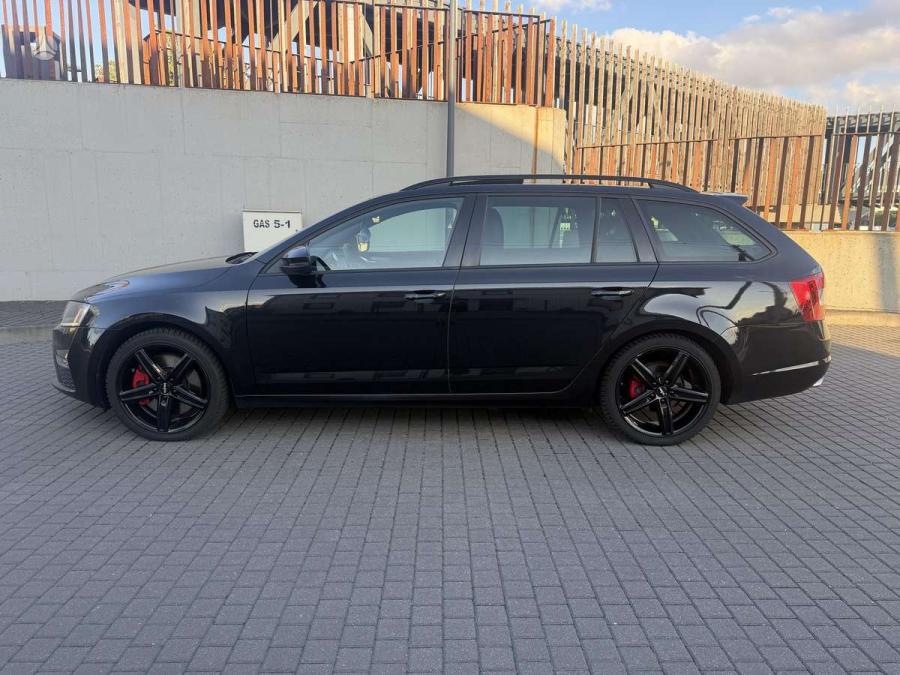 Black Skoda Octavia 2015 in Marijampole, with an engine capacity of 1.97 L and mileage of 268 thousand km for 8300 €, photo 7 on AUTOMOTO.COM.LV