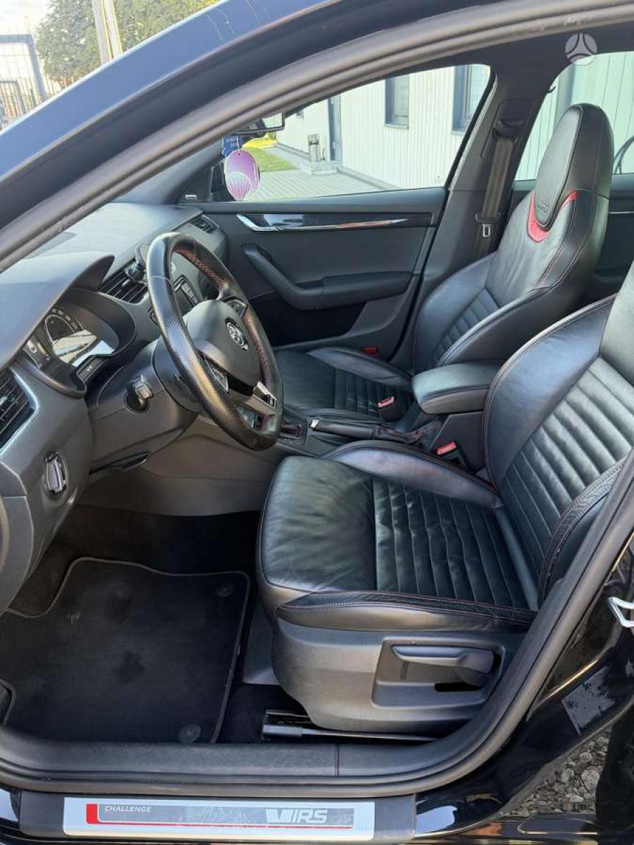 Black Skoda Octavia 2015 in Marijampole, with an engine capacity of 1.97 L and mileage of 268 thousand km for 8300 €, photo 13 on AUTOMOTO.COM.LV