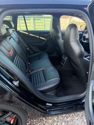 Black Skoda Octavia 2015 in Marijampole, with an engine capacity of 1.97 L and mileage of 268 thousand km for 8300 €, photo 17 on AUTOMOTO.COM.LV