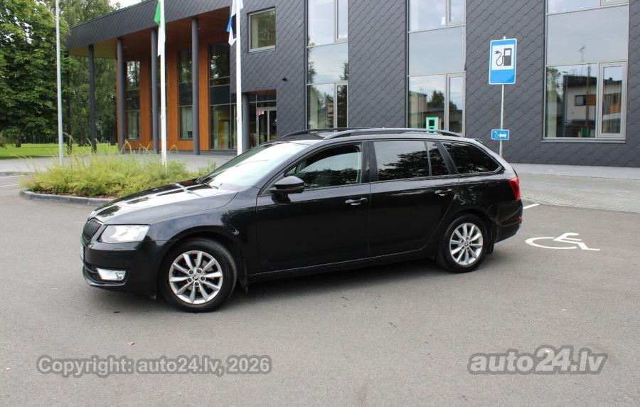Melns Skoda Octavia 2015 Rapla, ar dzinēja tilpumu 1.20 L un nobraukumu 211 tūkst. km par 6450 €, foto 3 vietnē AUTOMOTO.COM.LV