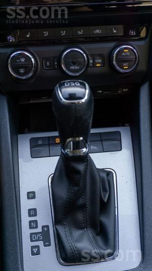 Melns Skoda Octavia 2015 Rīga, ar dzinēja tilpumu 2.00 L un nobraukumu 220 tūkst. km par 6990 €, foto 17 vietnē AUTOMOTO.COM.LV