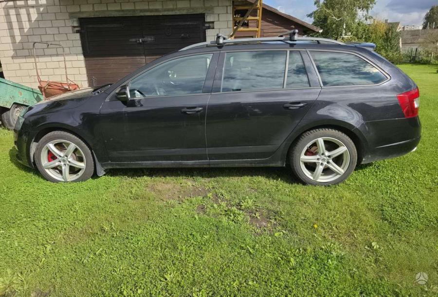 Melns Skoda Octavia 2015 Biržai, ar dzinēja tilpumu 1.97 L un nobraukumu 327 tūkst. km par 6200 €, foto 6 vietnē AUTOMOTO.COM.LV