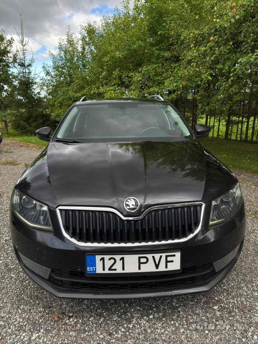 Black Skoda Octavia 2015 in Tallinn, with an engine capacity of 1.60 L and mileage of 368 thousand km for 5800 €, photo 6 on AUTOMOTO.COM.LV