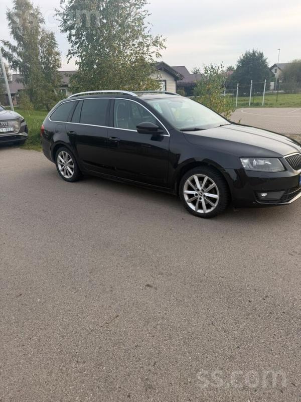 Black Skoda Octavia 2015 in Riga, with an engine capacity of 2.00 L and mileage of 213 thousand km for 7000 €, photo 4 on AUTOMOTO.COM.LV